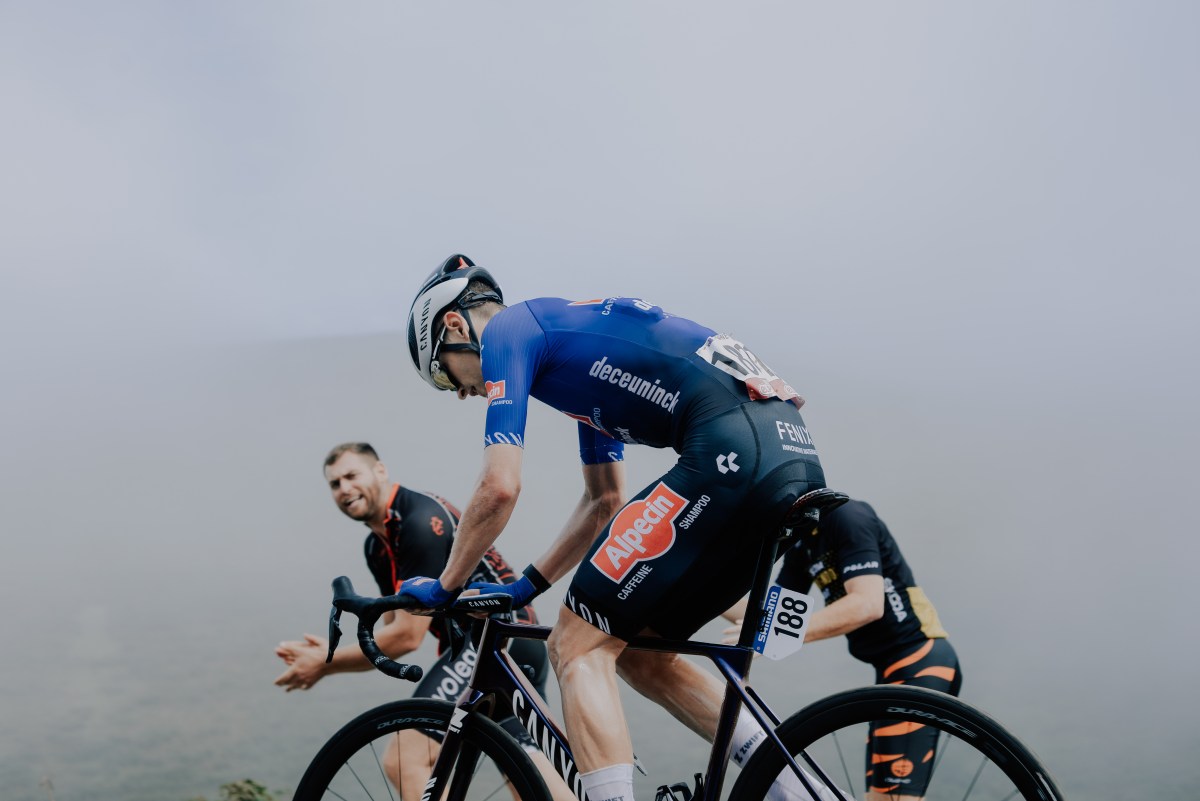 Il cavallo bianco – E mi alzo sui pedali